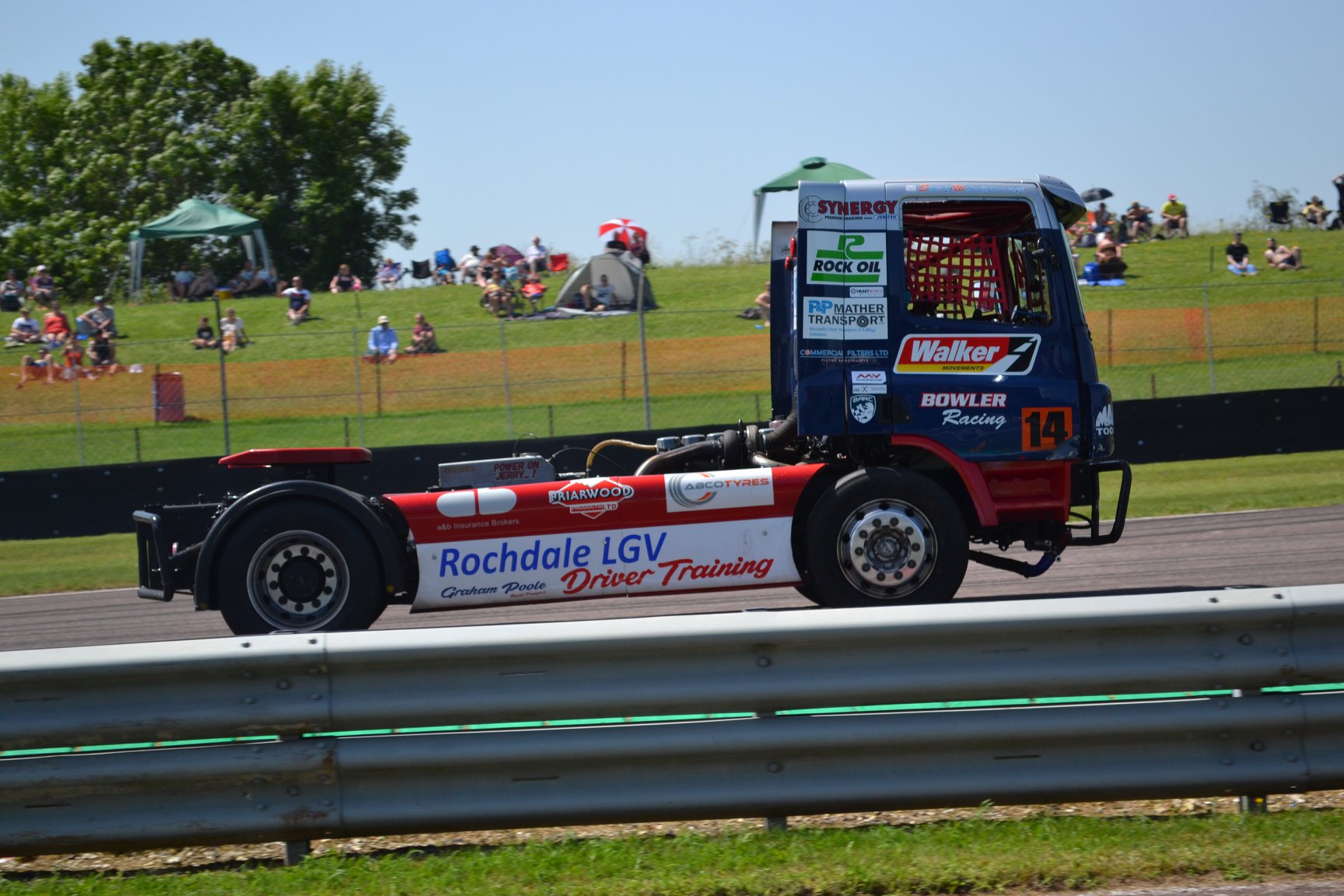 Proud to support TW Bowler Truck Racing - ABCO Tyres